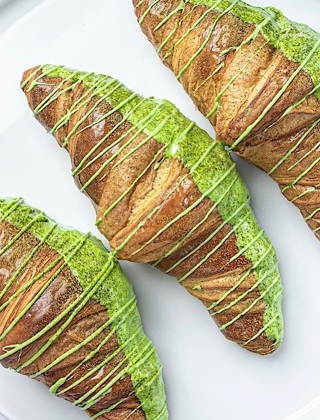 Matcha croissant recipe | Green tea croissant