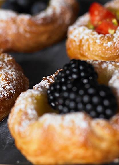 Mini Spandauer med friske bær | Sådan gør du