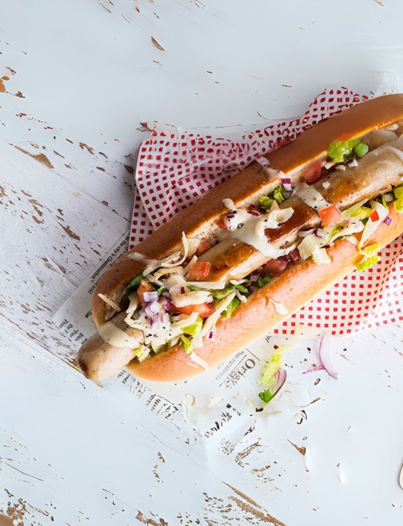 Funky Honey Dog - Hot Dog mit Honig Senf Sauce und Bratwurst